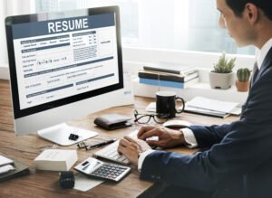 How to Write a Standout CV in Today’s Job Market - STUNITED